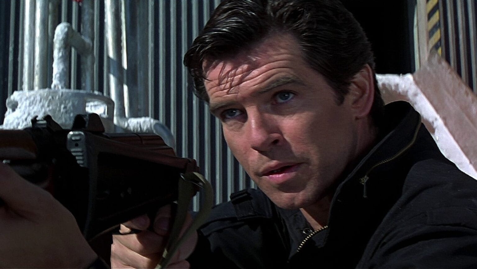 James Bond con Pierce Brosnan: Acción, estilo y modernidad